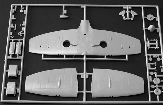 Spitfire Mk.IX Review by Brett Green (Italeri 1/48)